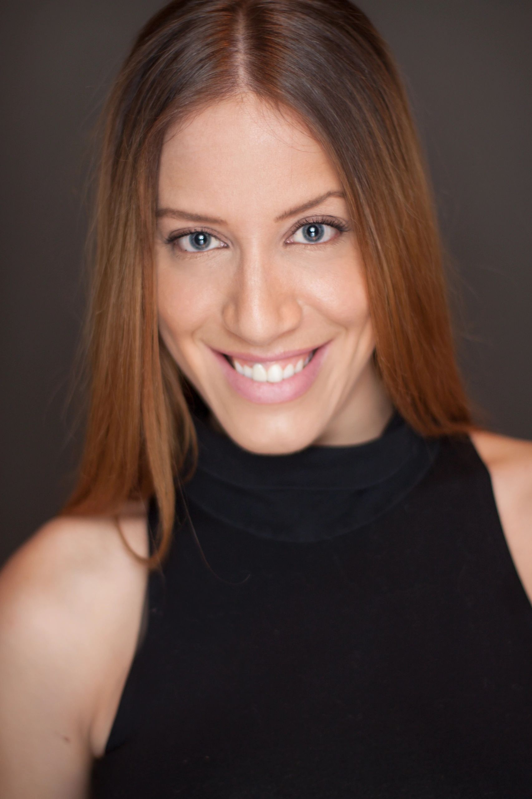 Elizabeth Carlsen - Home